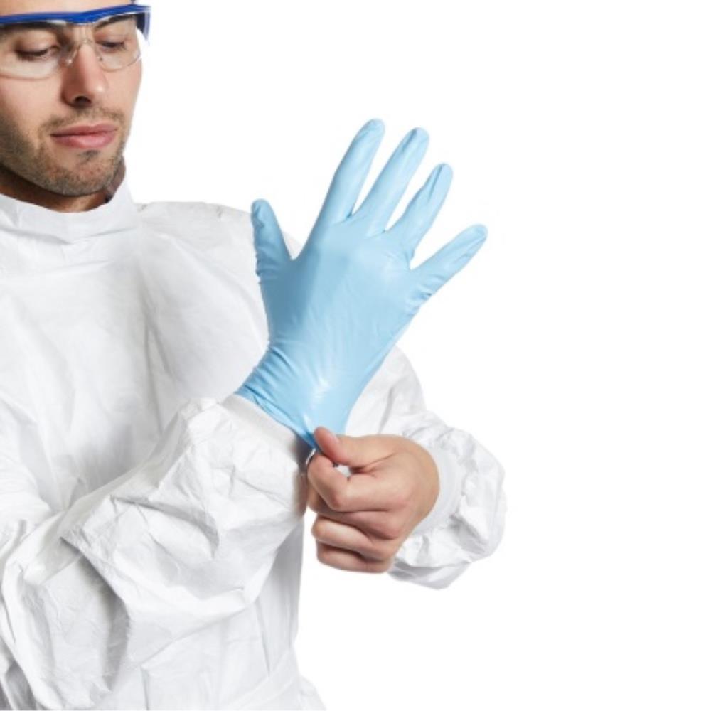 TYVEK IsoClean IC703 Chemo-Gow | SAF4181 | DUPONT | SLS